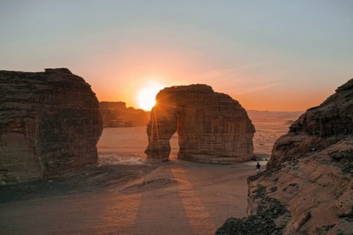 About Dadan - Learn More About Our Video Messaging Wizard